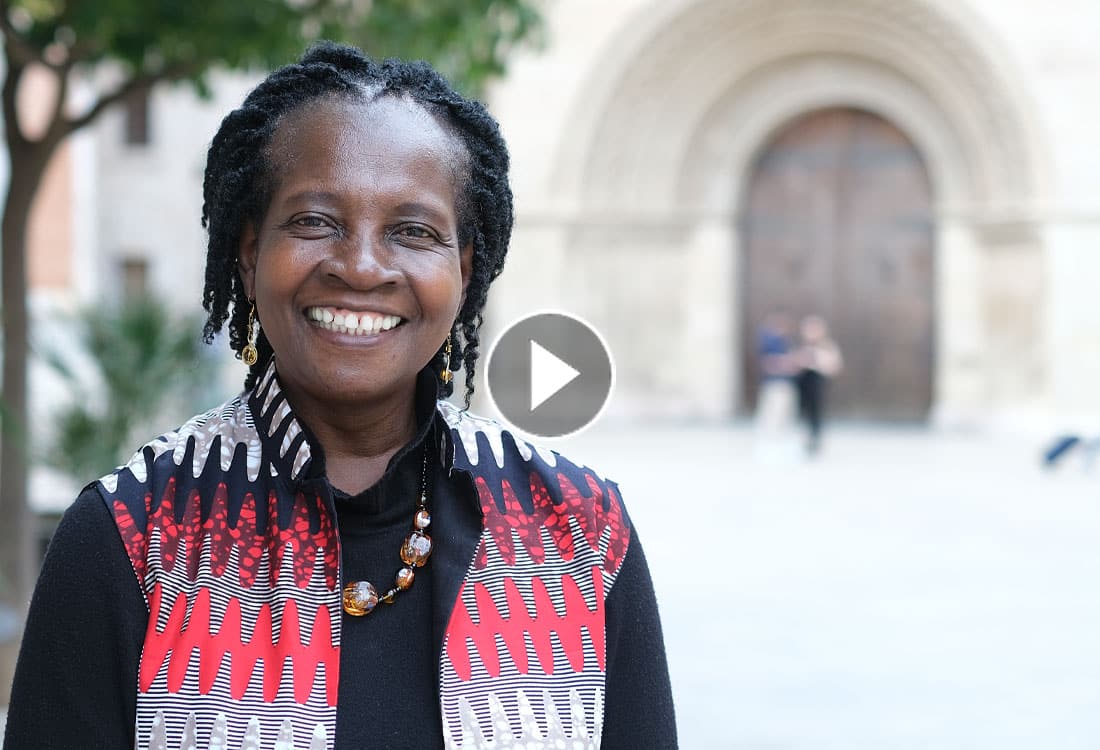 La científica keniana Florence Oloo, Premio Harambee 2023 ...